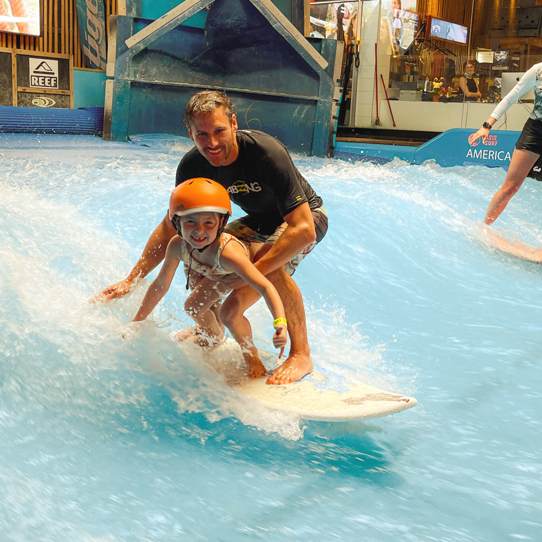 FORFAIT SURF : Surf intérieur et cours théorique | Oasis Surf