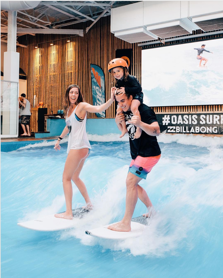 FORFAITS SURF - Dix30 Brossard Rive-Sud de Montréal | Oasis Surf